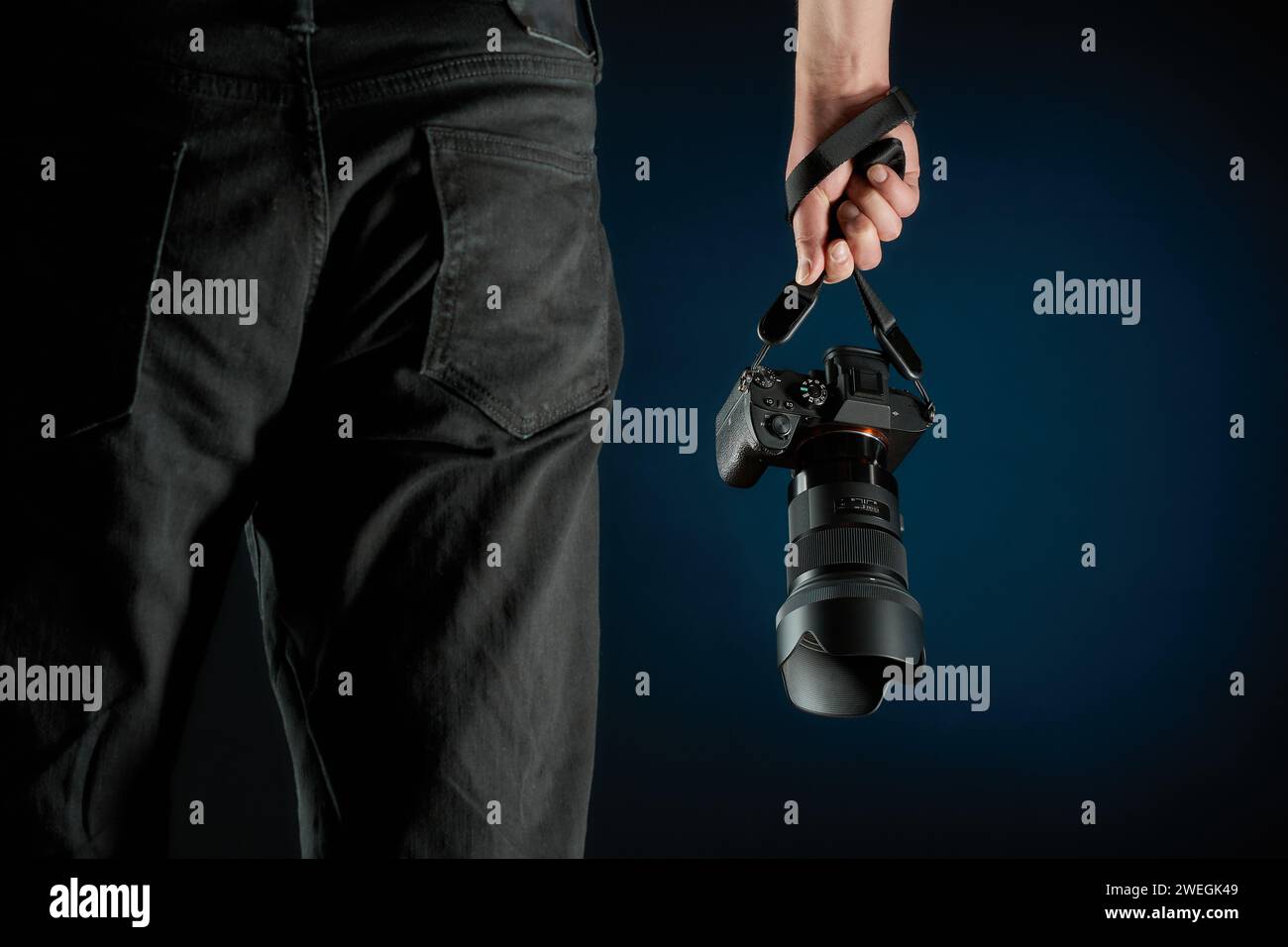 Dangle hi-res stock photography and images - Alamy