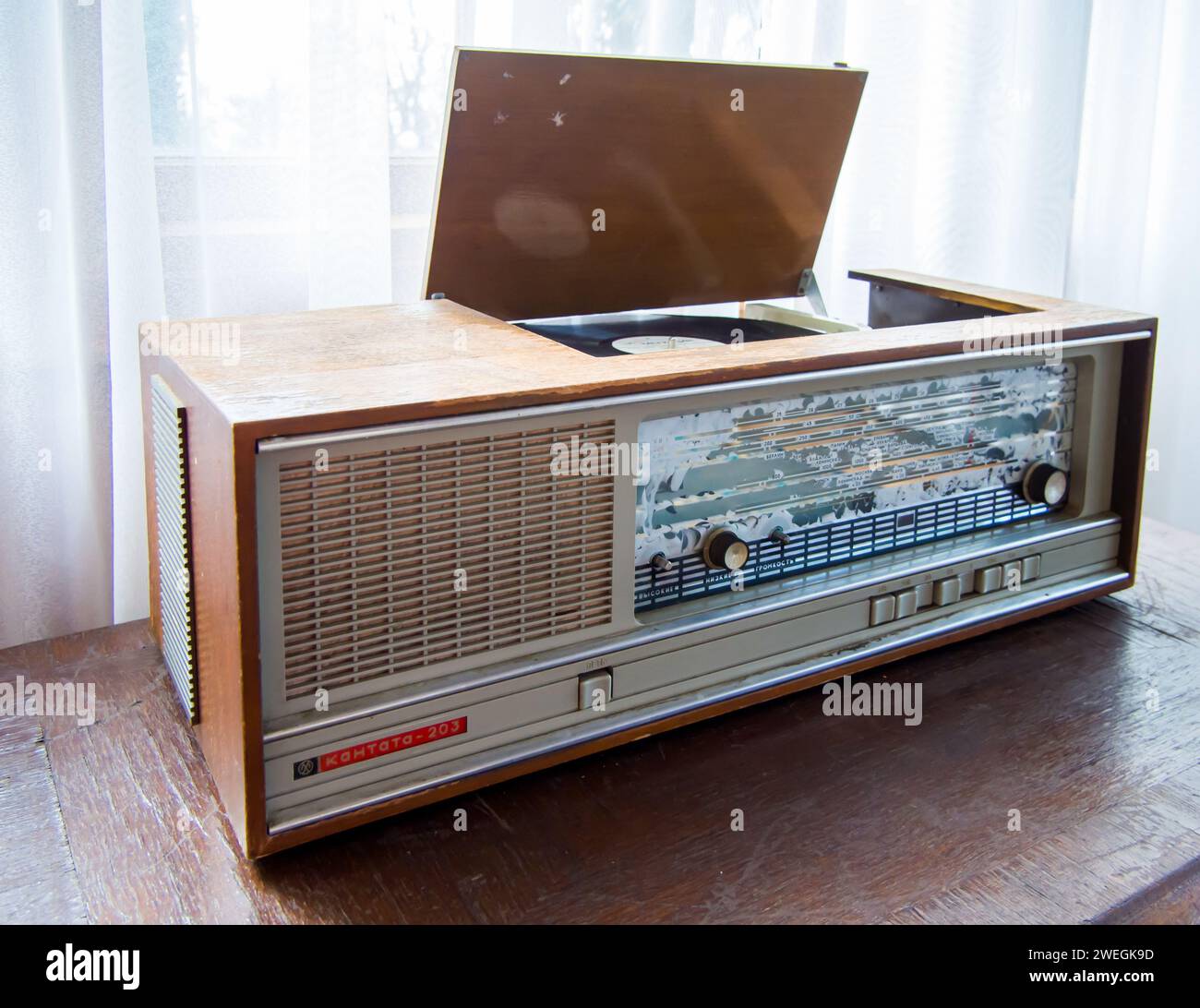 Radiola transistor hi-res stock photography and images - Alamy