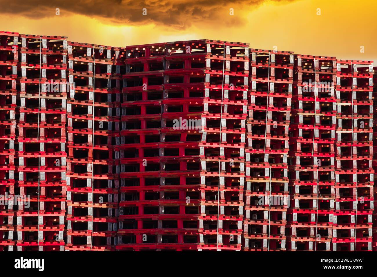 red industrial pallets for transporting materials to the landfill Stock ...