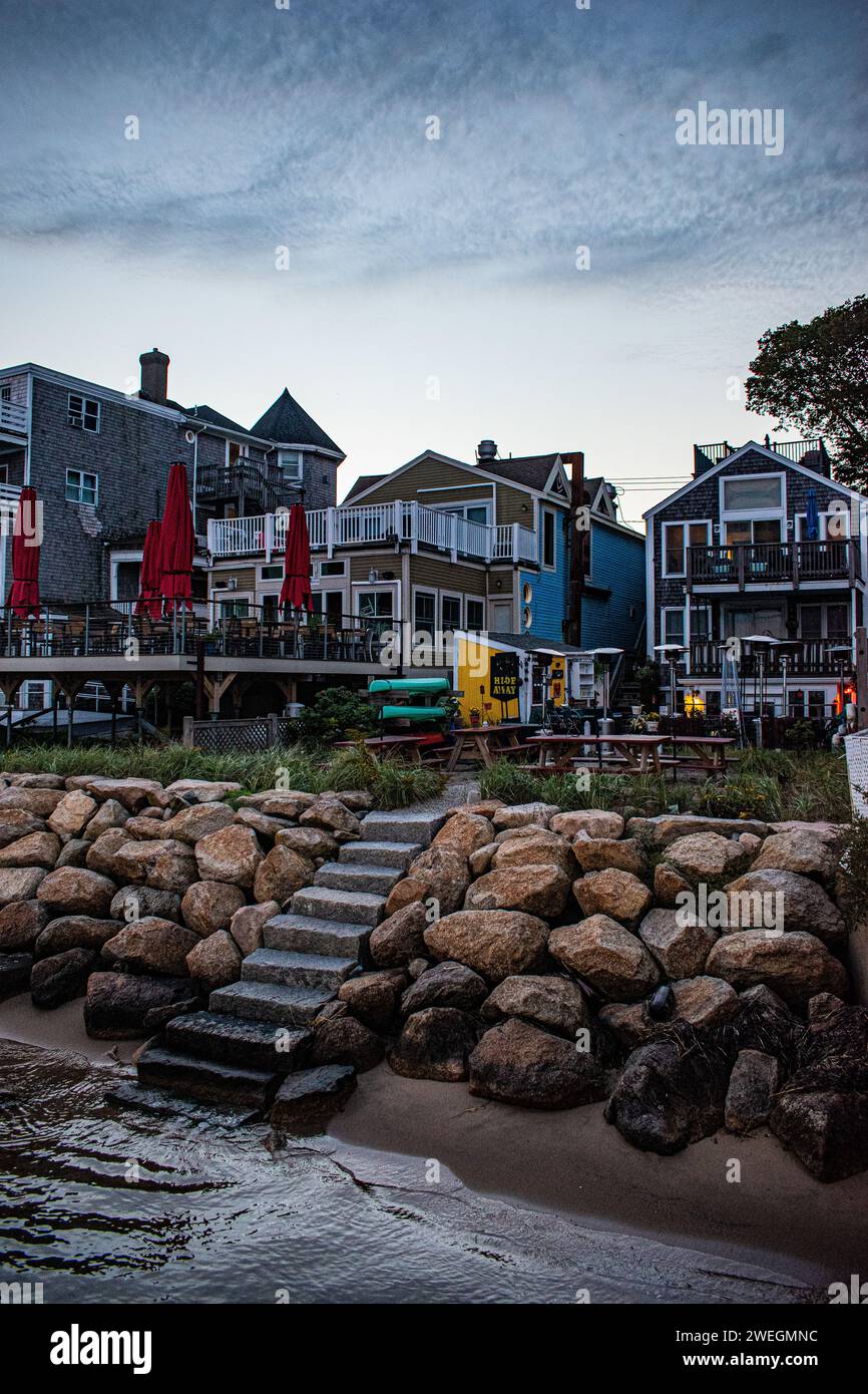 Cape cod homes sea hi-res stock photography and images - Alamy