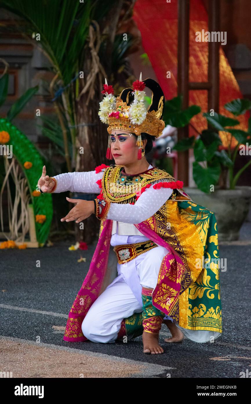 Condong dance hi-res stock photography and images - Alamy