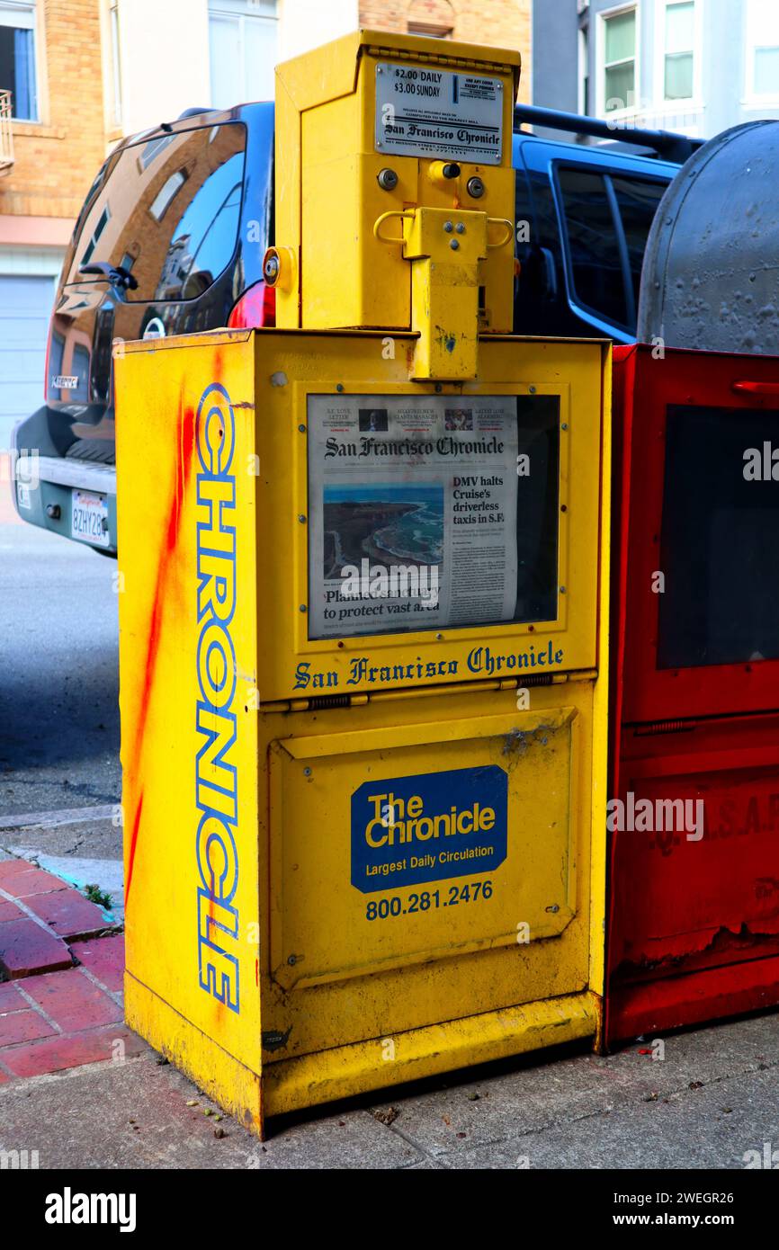 Newspaper distribution box hi-res stock photography and images - Alamy
