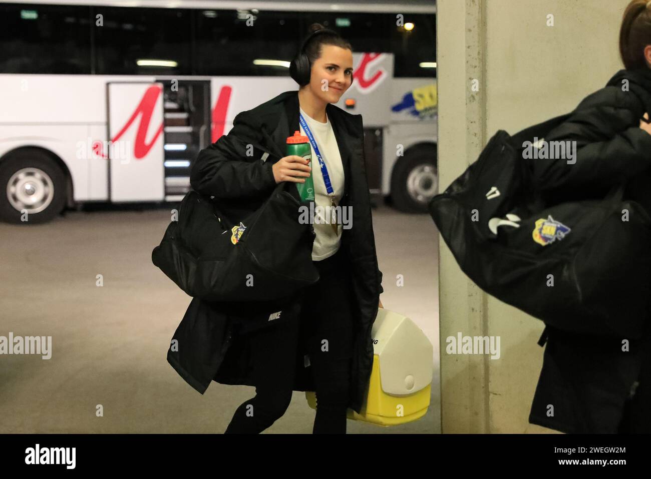 Jennifer lyon hi-res stock photography and images - Alamy