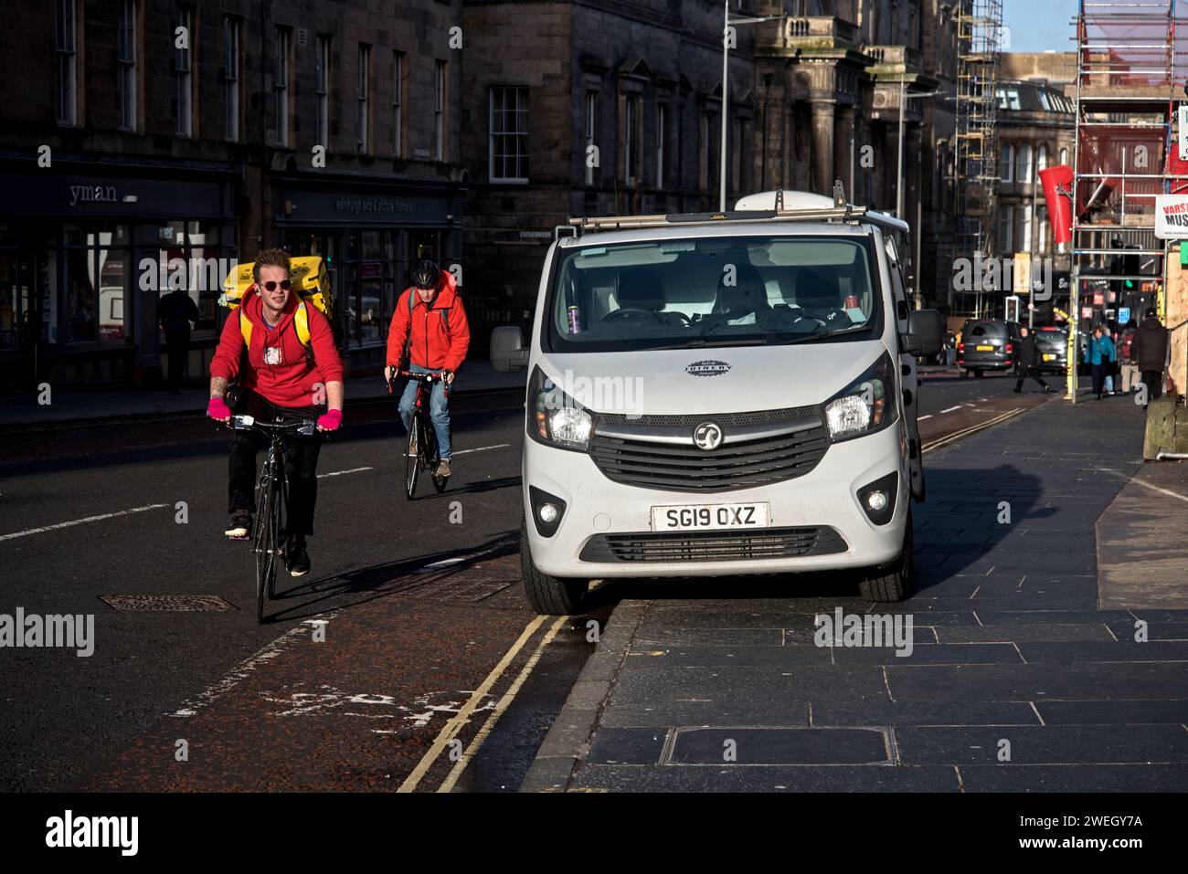 Van obstructing pavement hi-res stock photography and images - Alamy