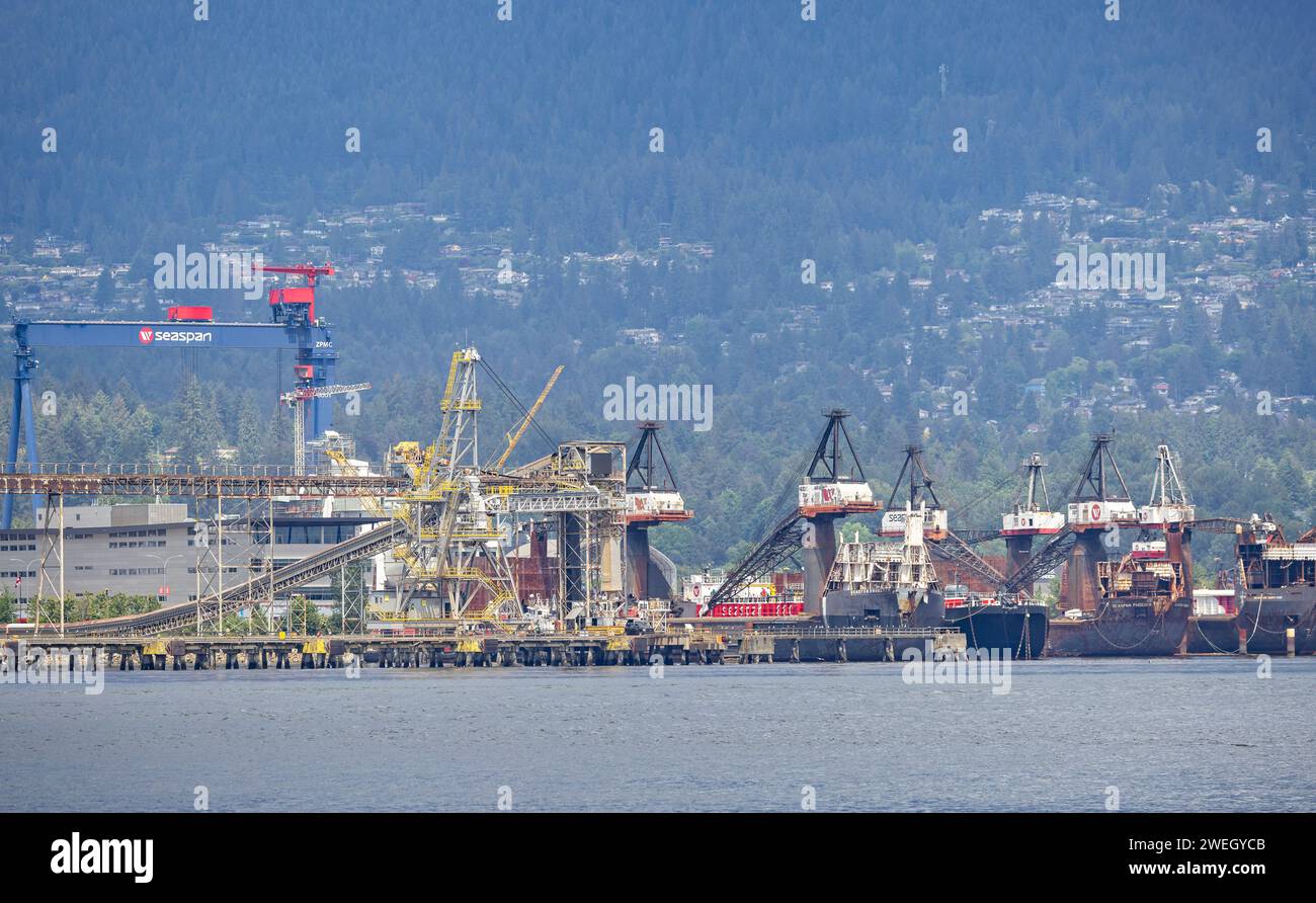 Seaspan Forester, the largest log barge in the world and its sister ...