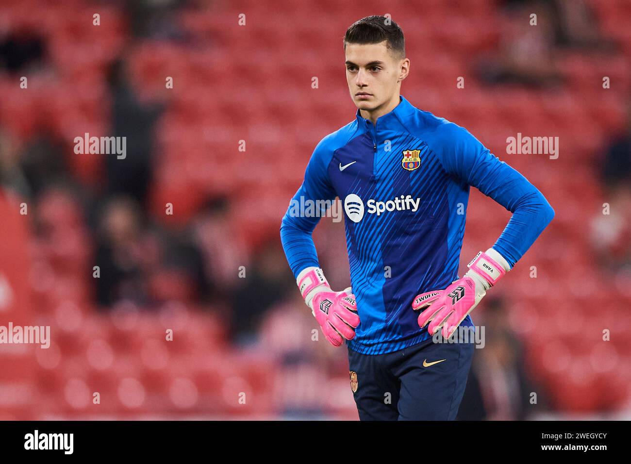 Aron Yaakobishvili of FC Barcelona looks on during the Copa El Rey ...