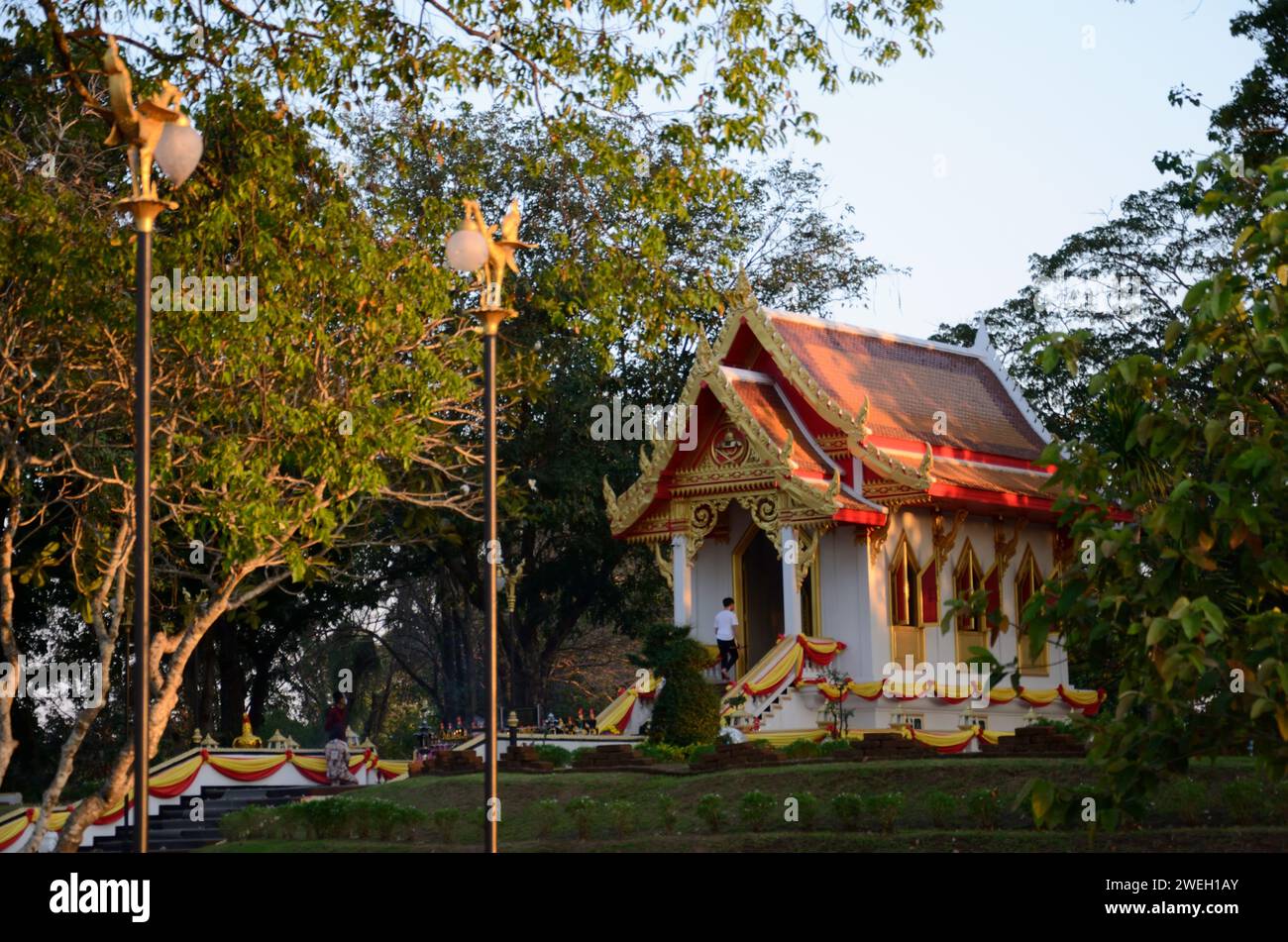 Naresuan shrine roundabout hi-res stock photography and images - Alamy