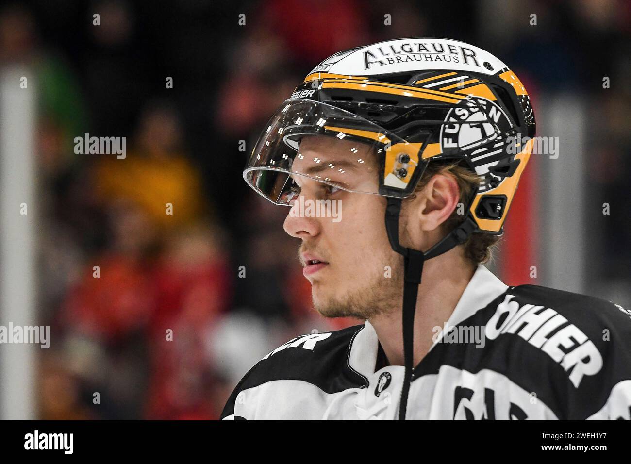Memmingen, Deutschland. 21st Jan, 2024. 21.01.2024, Eissporthalle am ...