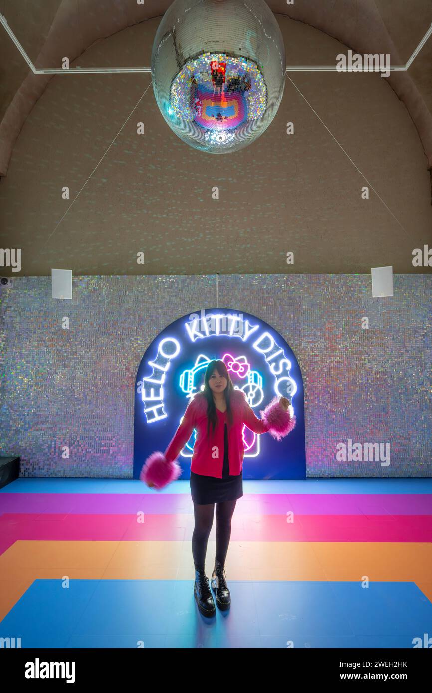 Hello kitty disco hi-res stock photography and images - Alamy
