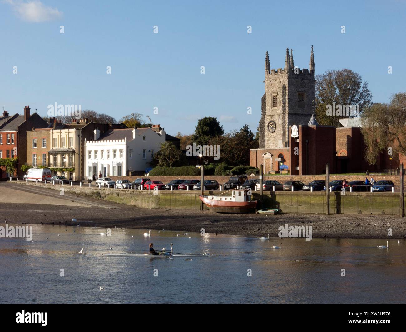 Old Isleworth & All Saints catholic church wth its 14th C tower is a ...