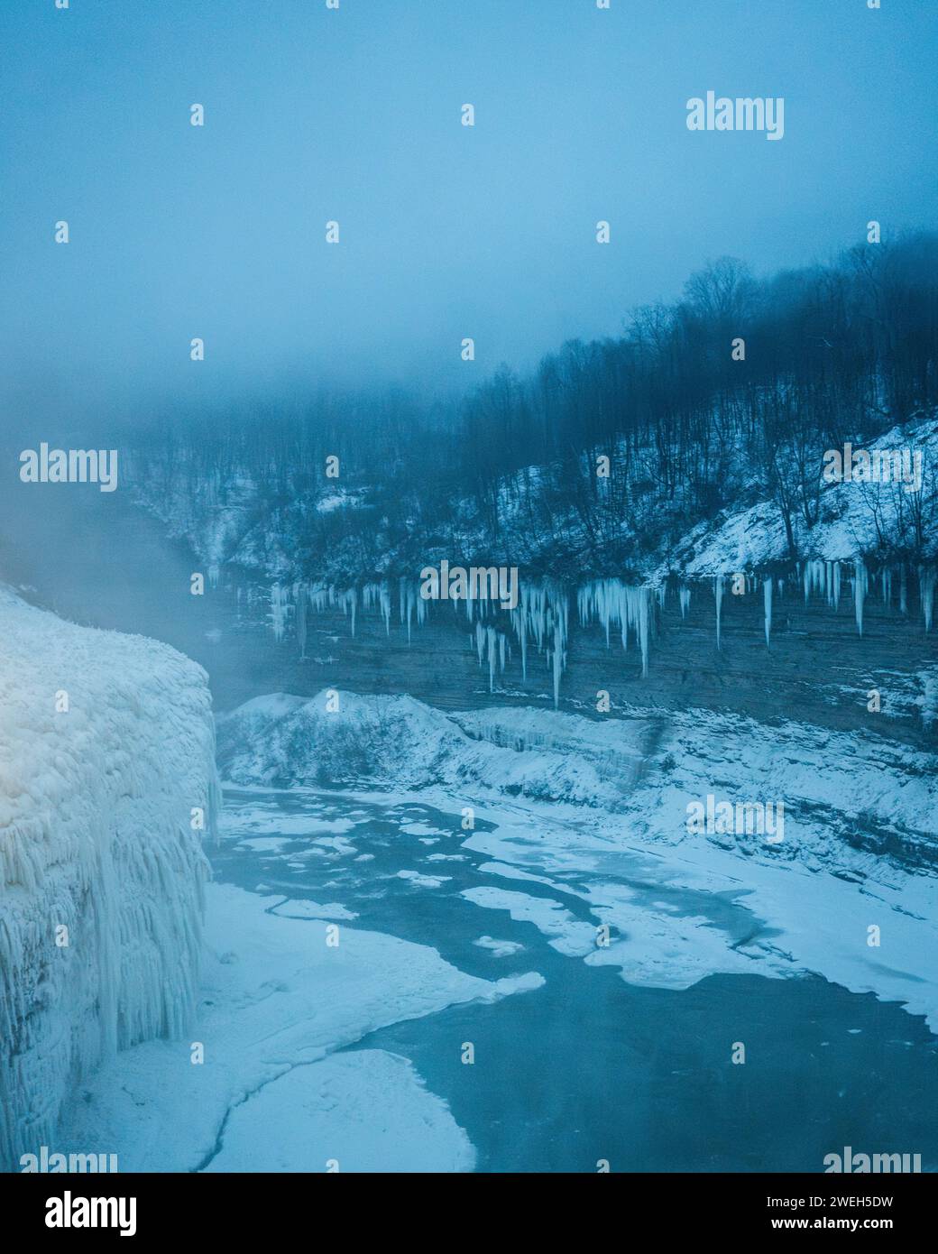 Letchworth state park ice hi-res stock photography and images - Alamy