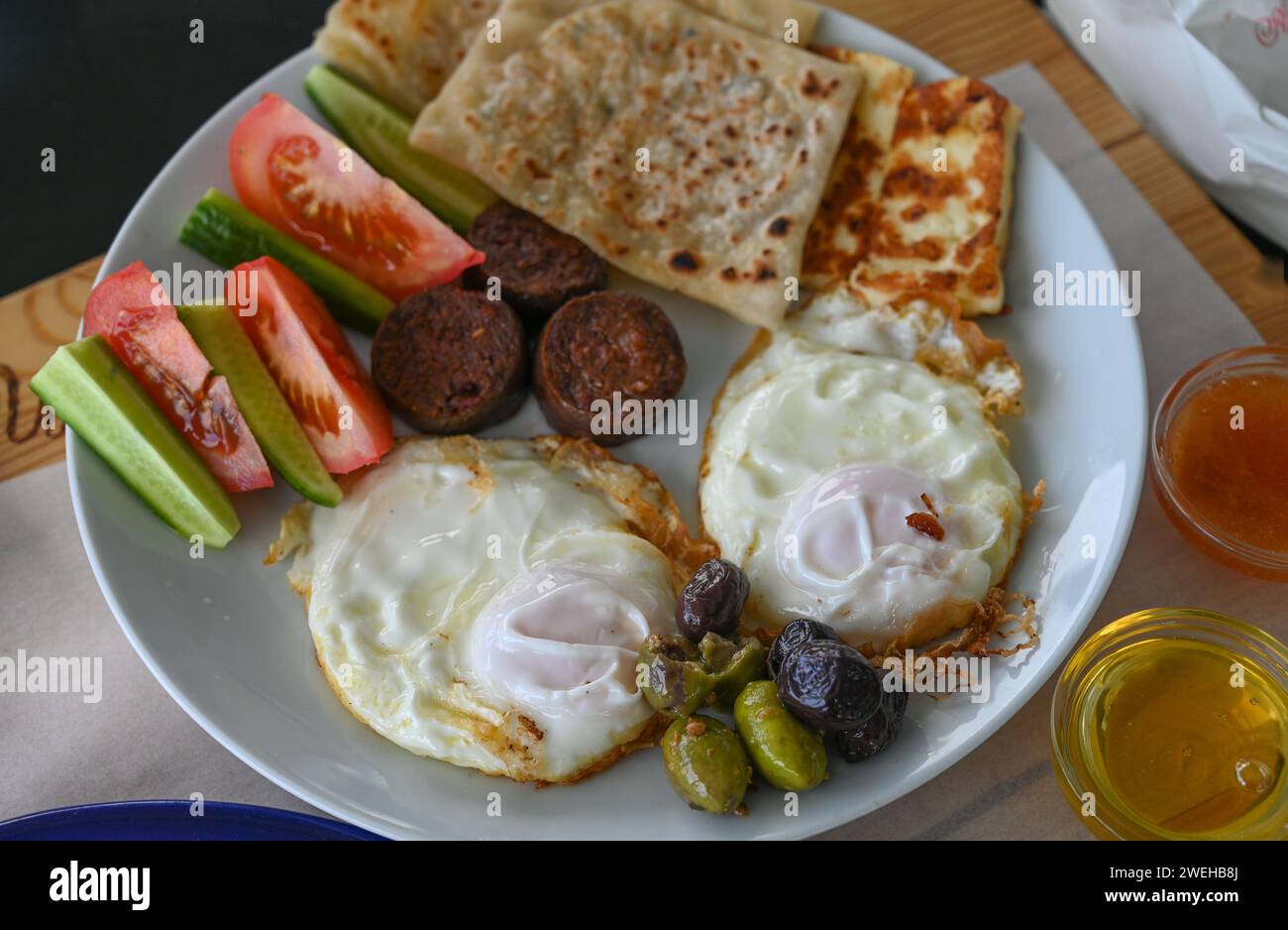 Cypriot wedding hi-res stock photography and images - Alamy