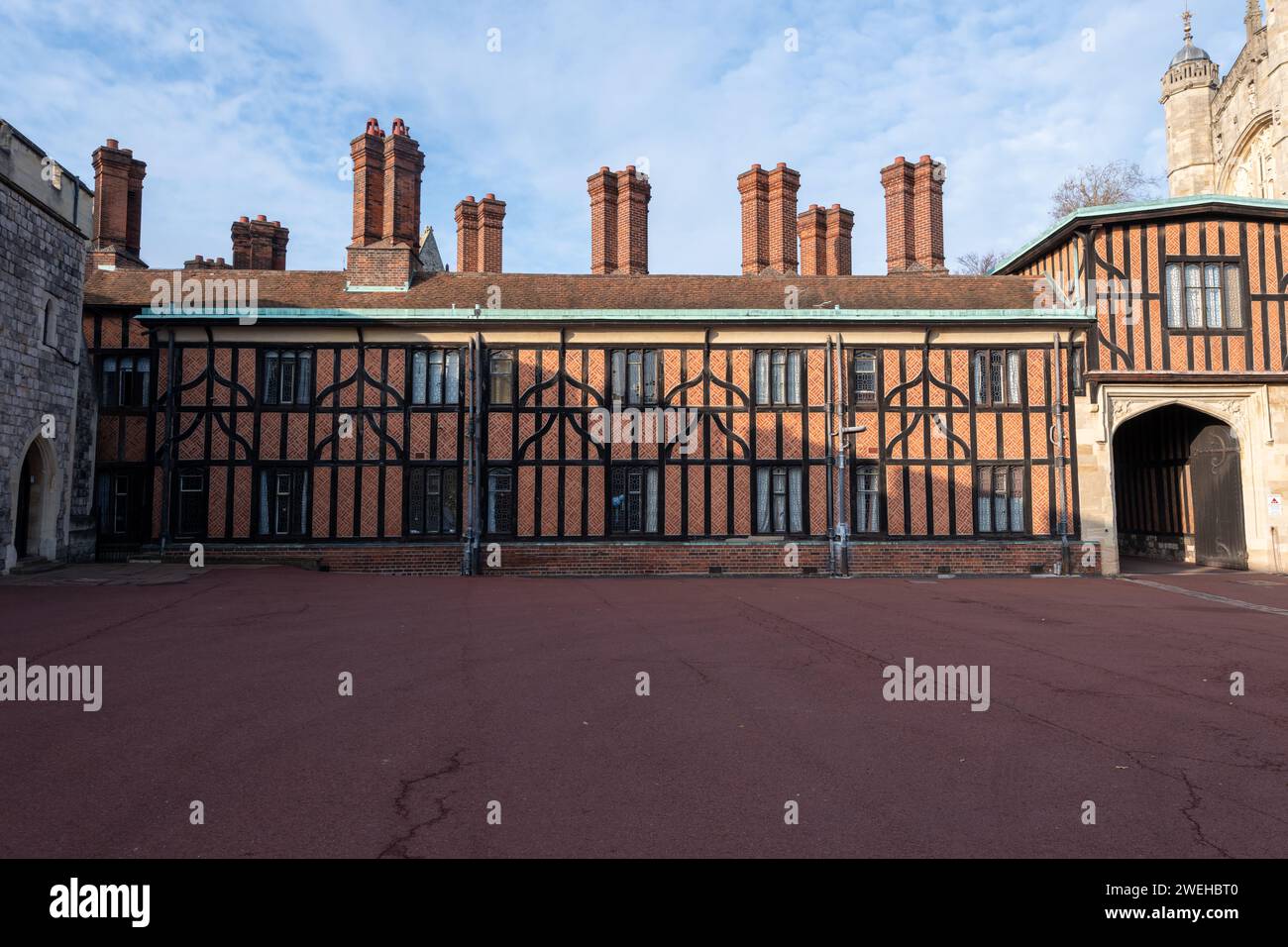 Windsor.Berkshire.United Kingdom.December 2nd 2022.The horshoe cloister ...