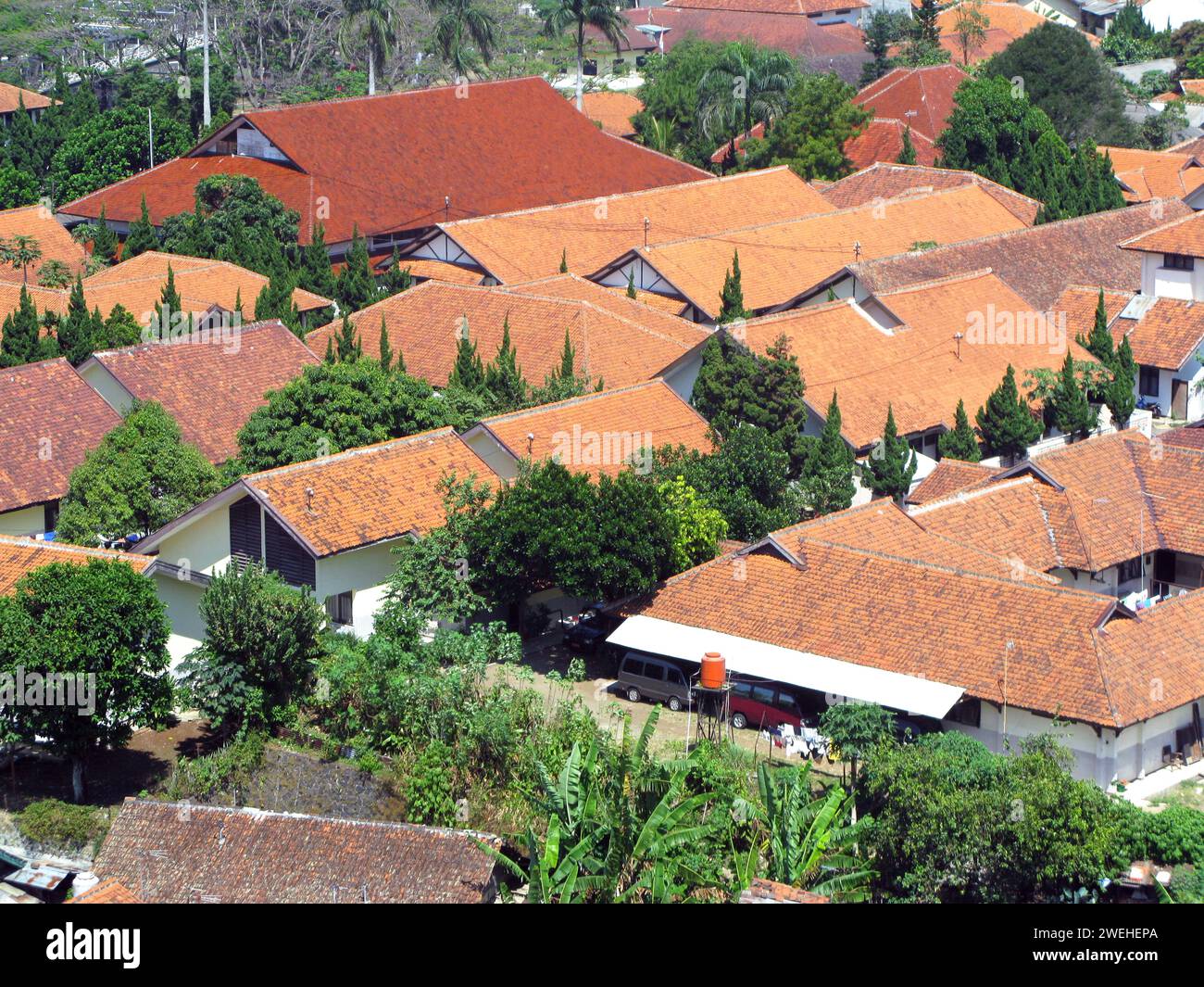 Rundown city homes hi-res stock photography and images - Alamy