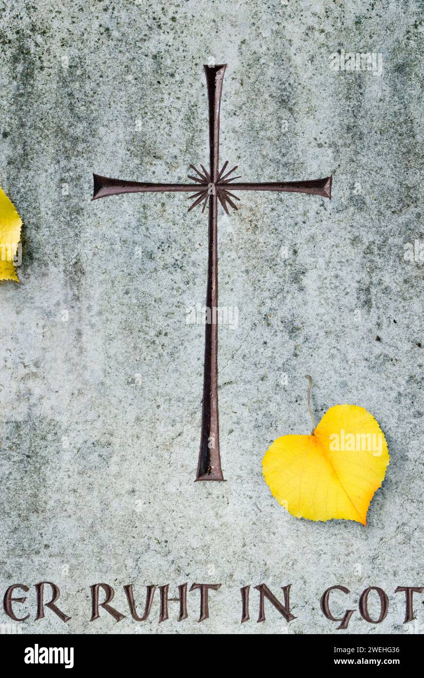 Rest in peace stone hi-res stock photography and images - Alamy