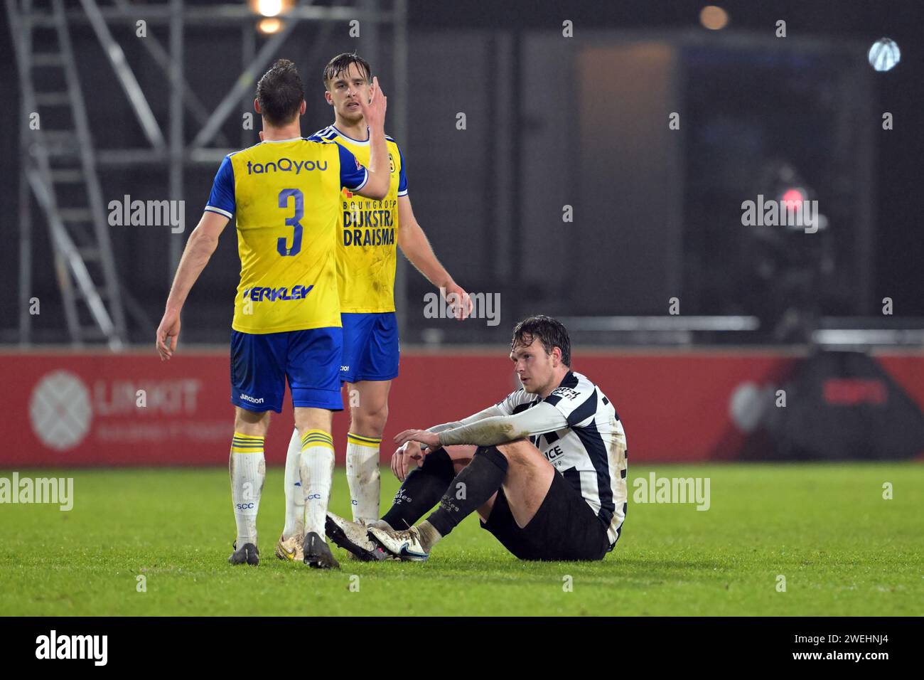 UTRECHT - Hercules players disappointed after the 3-4 lost TOTO KNVB ...