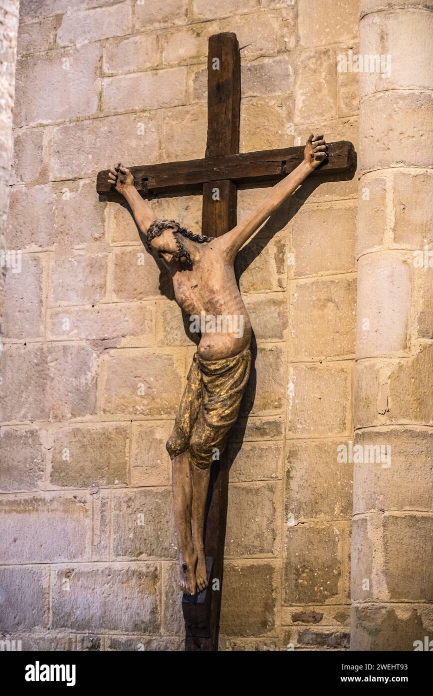 Vue intérieure du choeur de l'église Saint Robert - Le christ espagnol ...