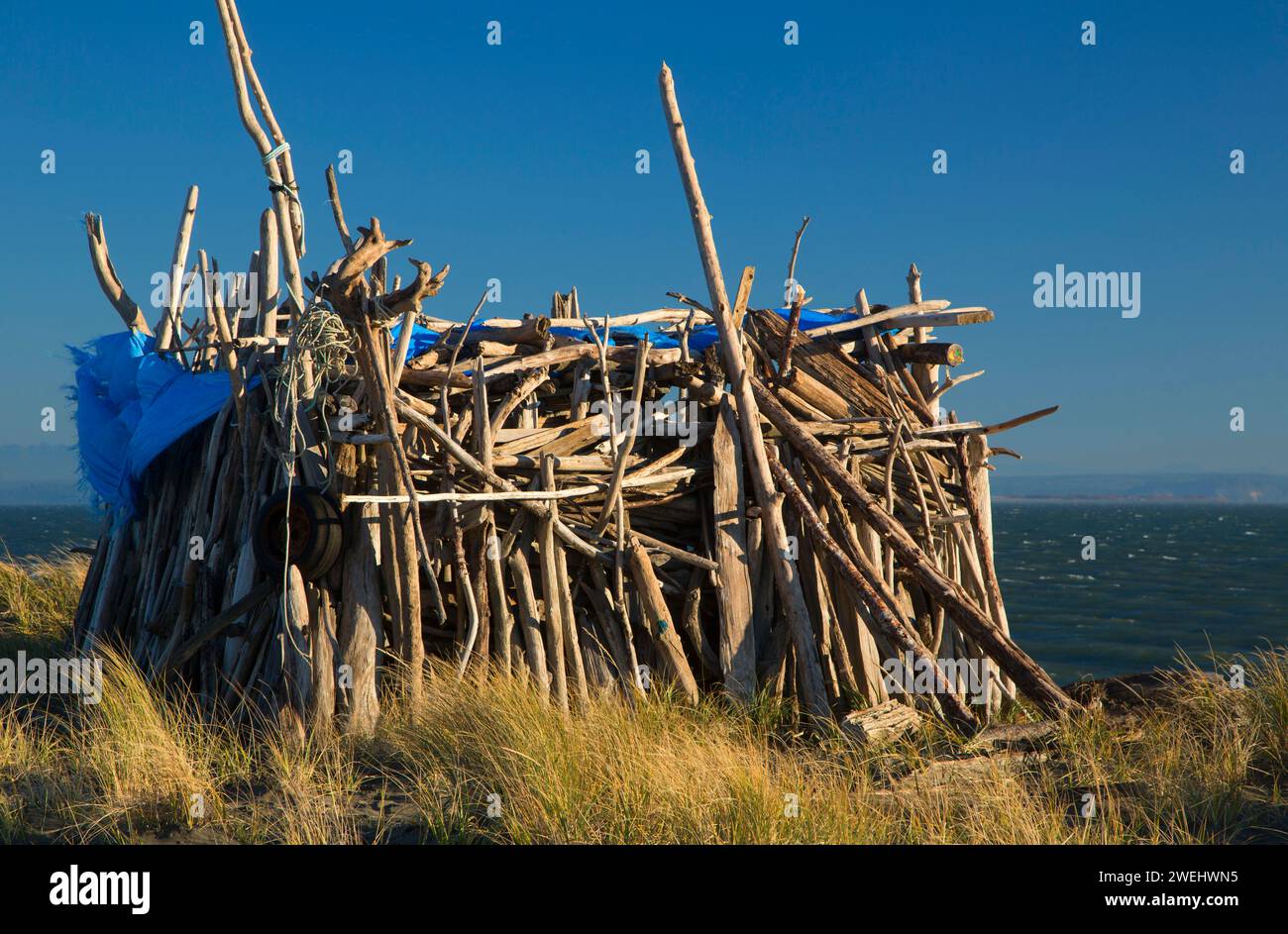 Beach shelter, Damon Point State Park, Washington Stock Photo - Alamy