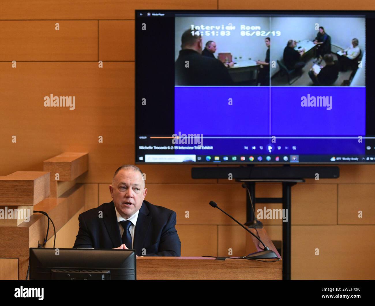Retired Connecticut State Police Detective John Kimball testifies as ...