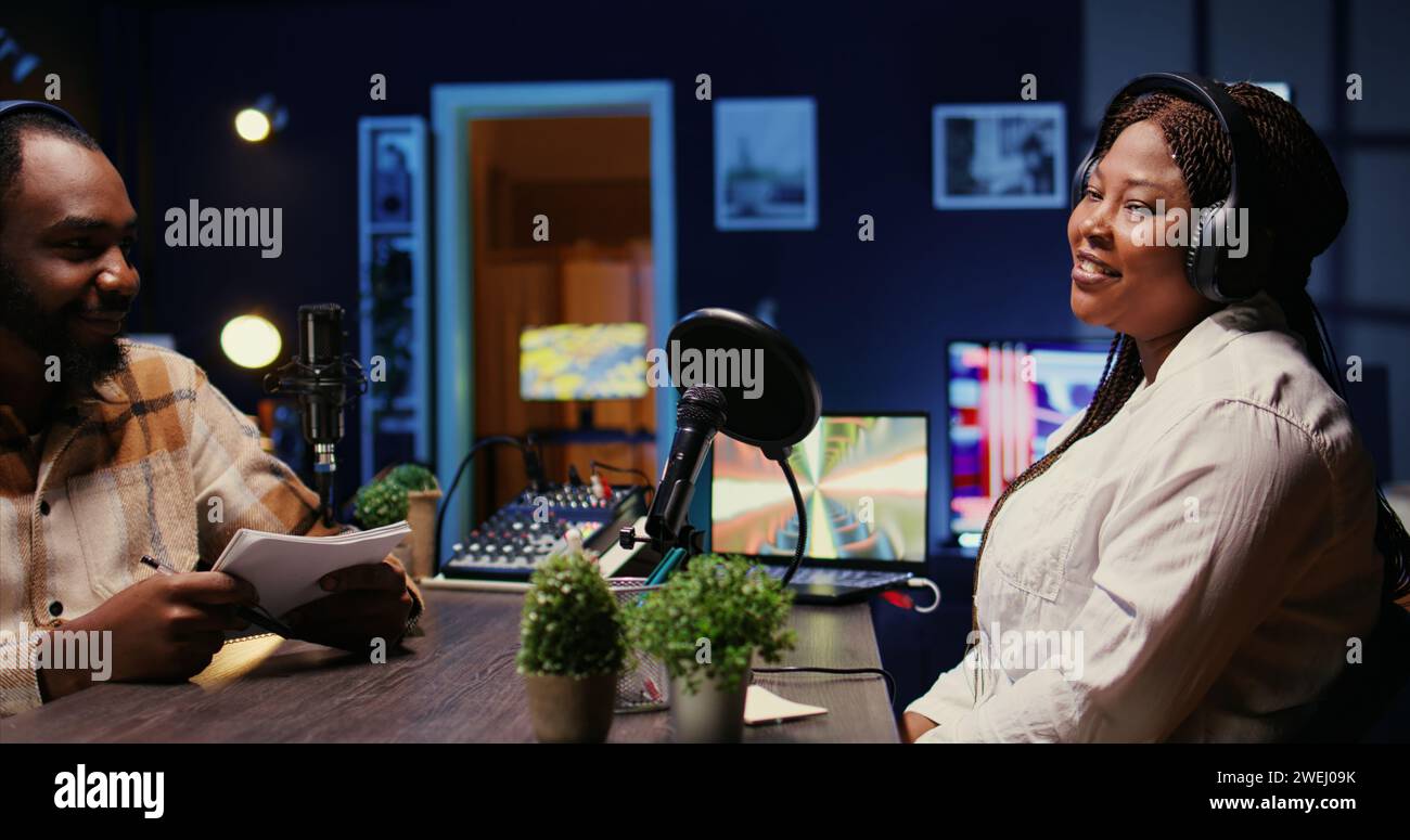 Political live streamer hi-res stock photography and images - Alamy