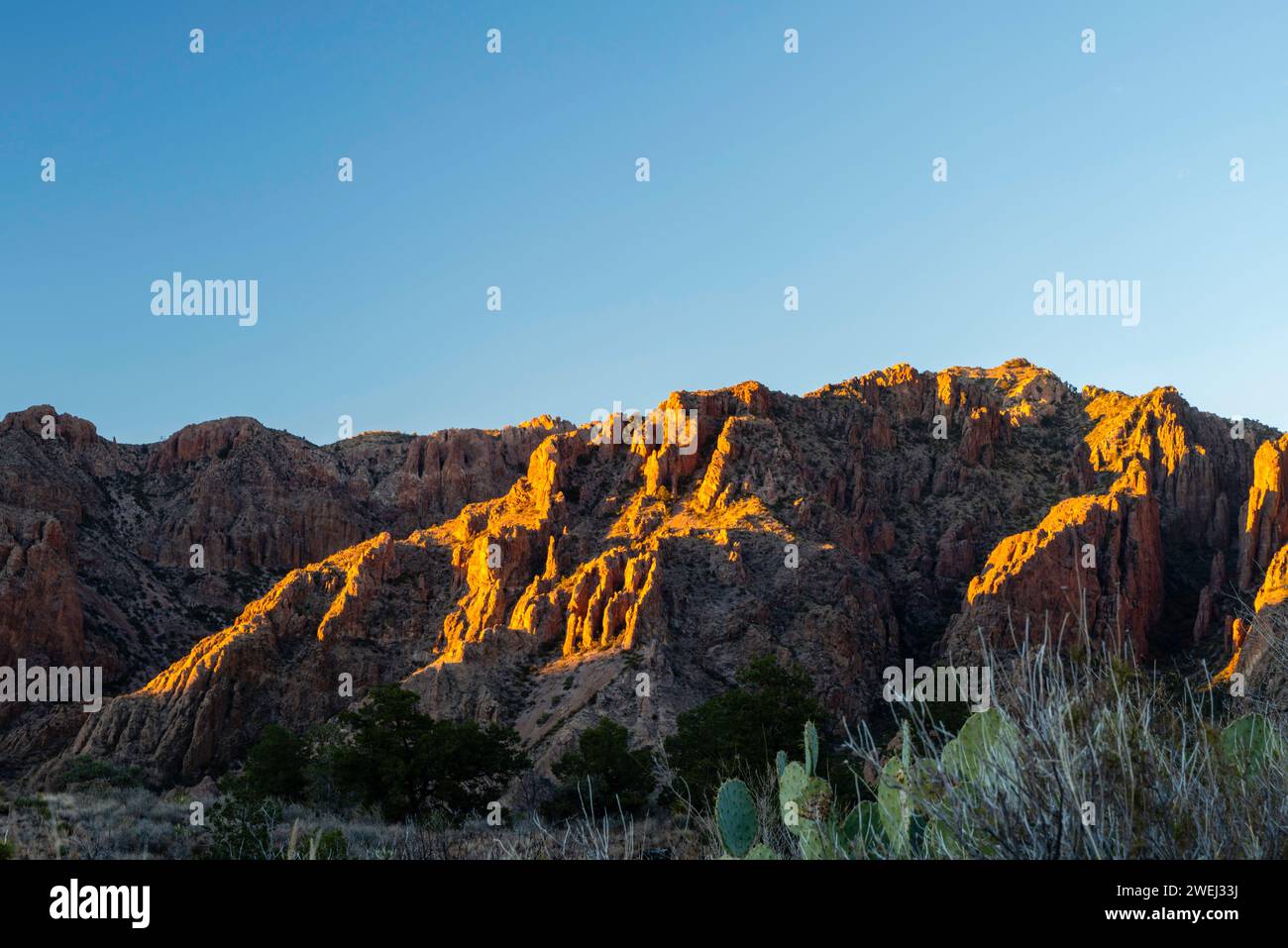 Sunset, Chisos Mountains caldera.. Big Bend National Park, Texas, USA ...