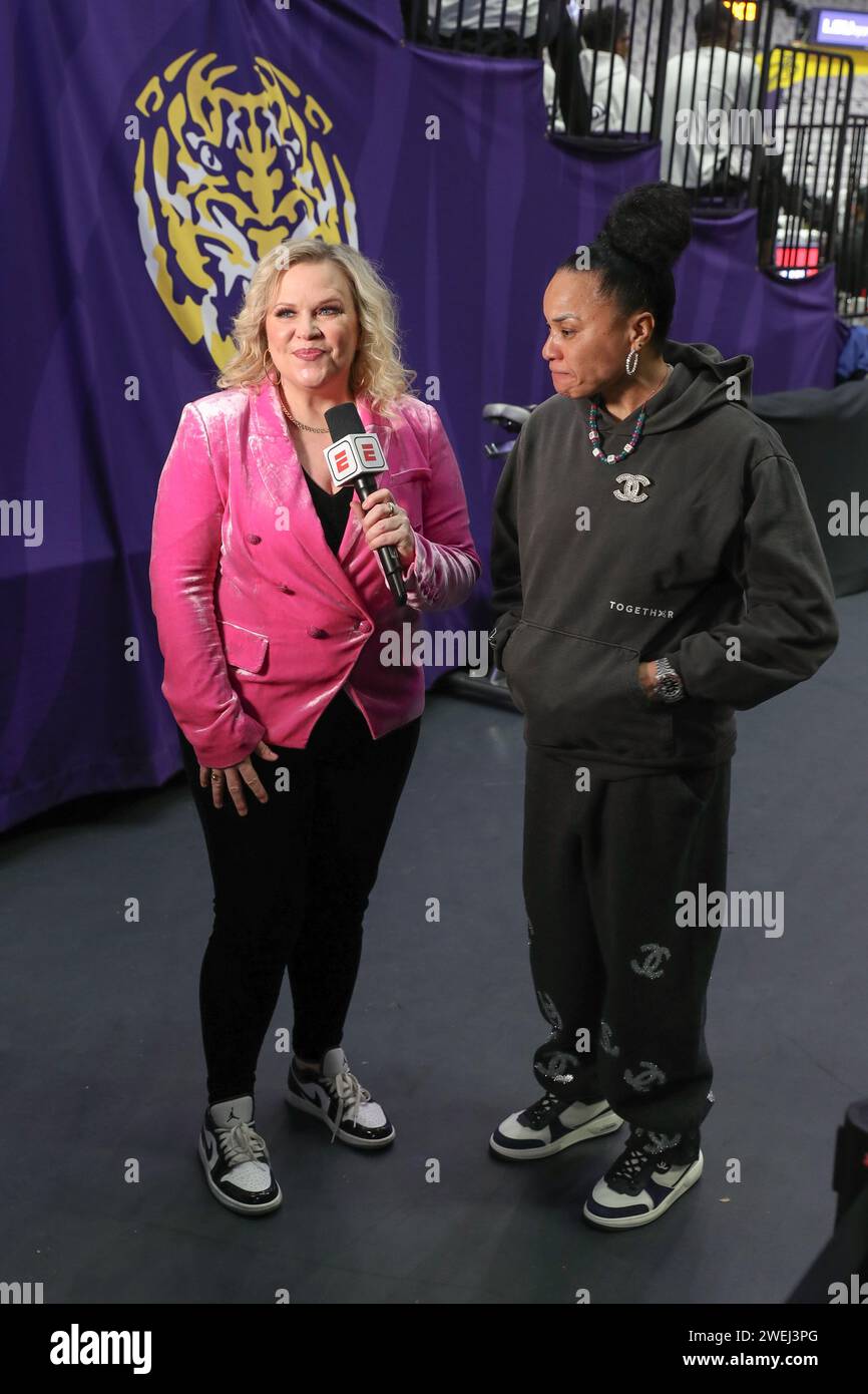 Baton Rouge, LA, USA. 25th Jan, 2024. ESPN's Holly Rowe interviews ...