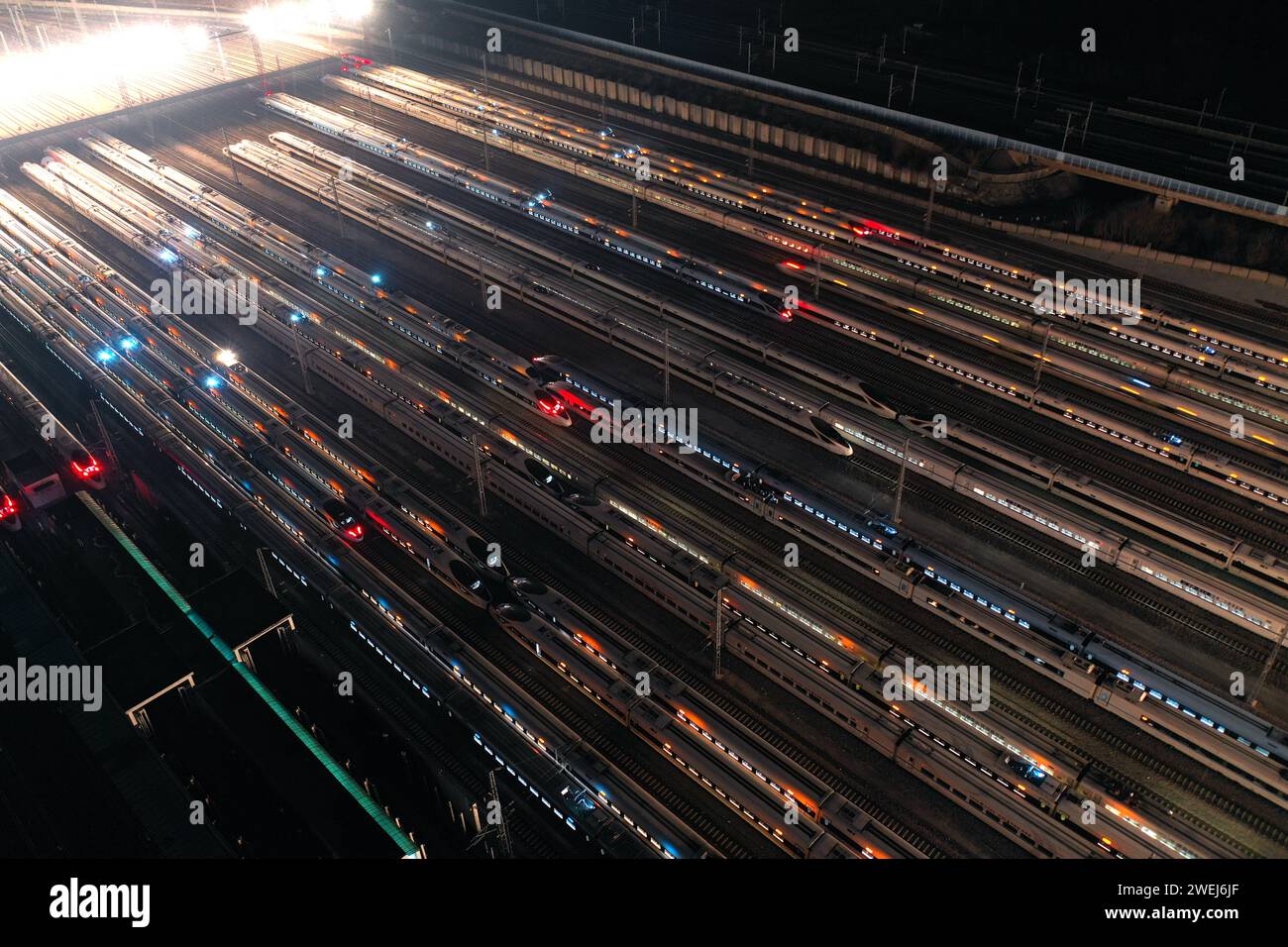NANJING, CHINA - JANUARY 26, 2024 - Photo taken in the early morning of ...