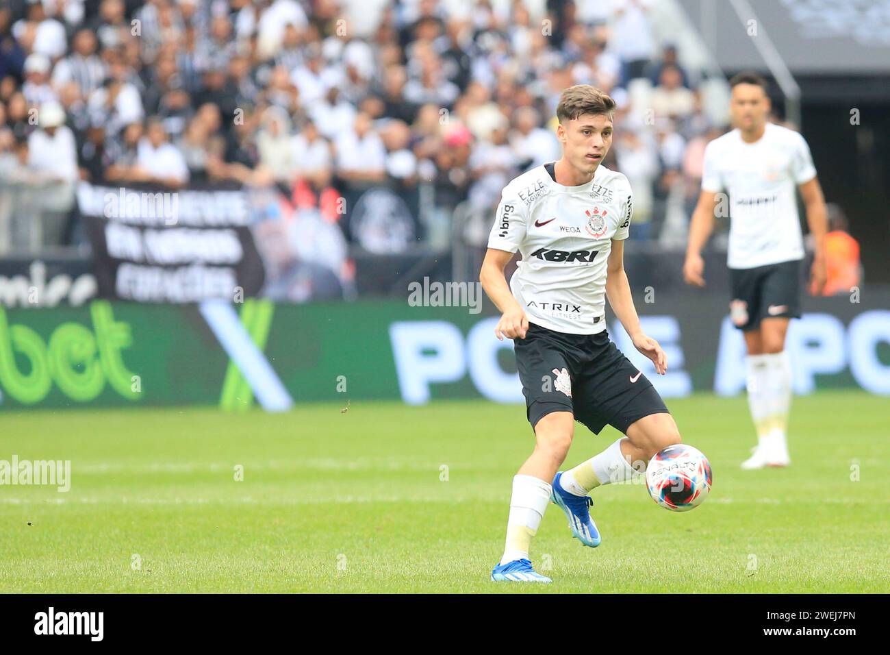 Sao Paulo, Brazil. 25th Jan, 2024. breno bidon during the game between ...