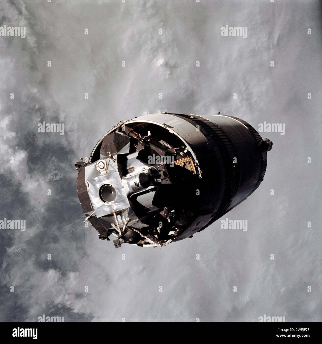 Lunar Module "Spider", still attached to Saturn V third stage ...