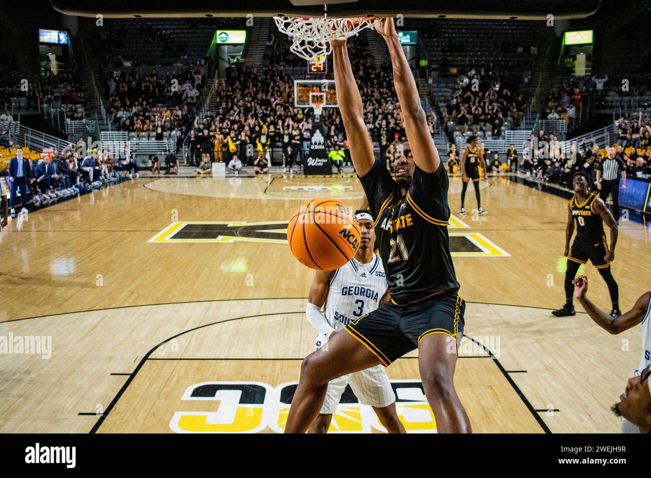 Georgia southern basketball hi-res stock photography and images - Alamy