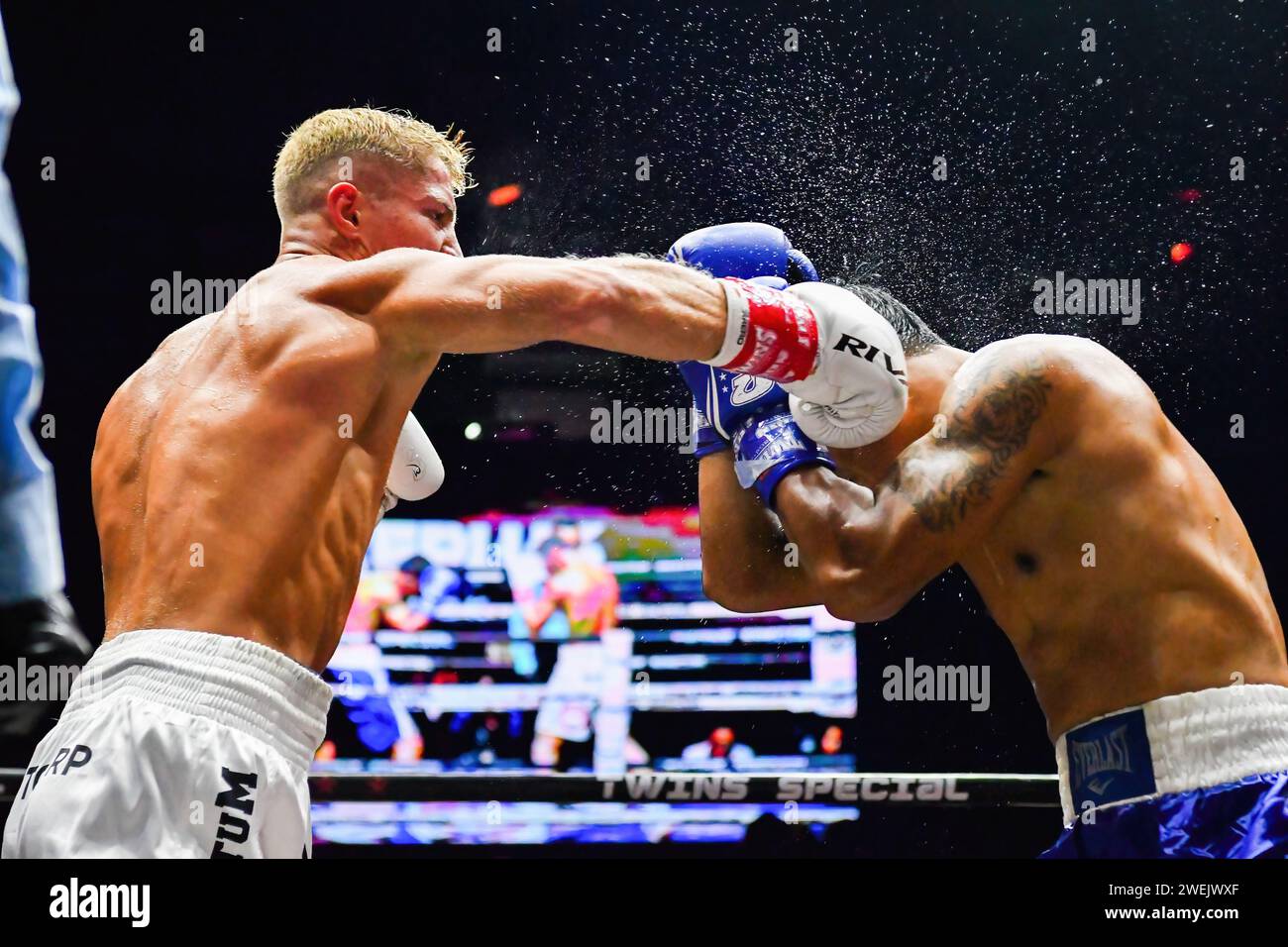 Bangkok, Thailand. 25th Jan, 2024. Russian professional boxer and ...