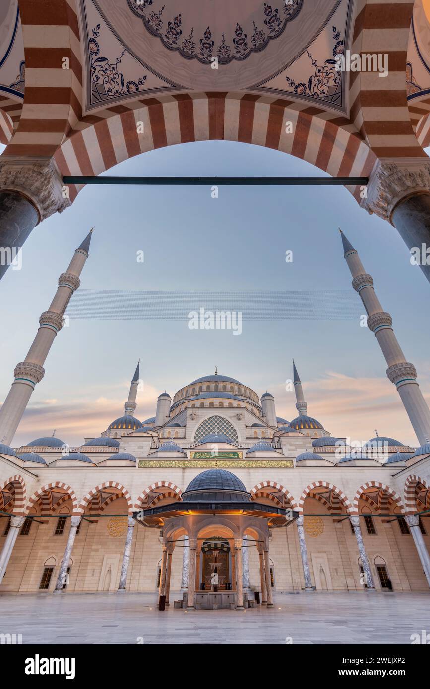 Sunset shot of Courtyard of Grand Camlia Mosque, or Buyuk Camlica Camii ...