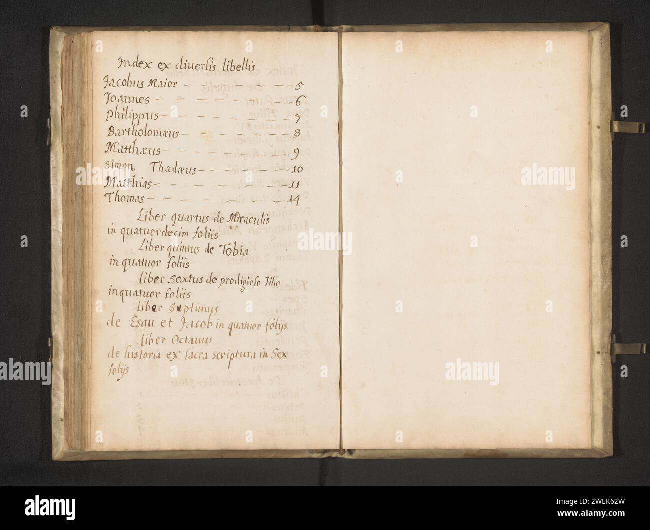 Manuscript press hi-res stock photography and images - Alamy