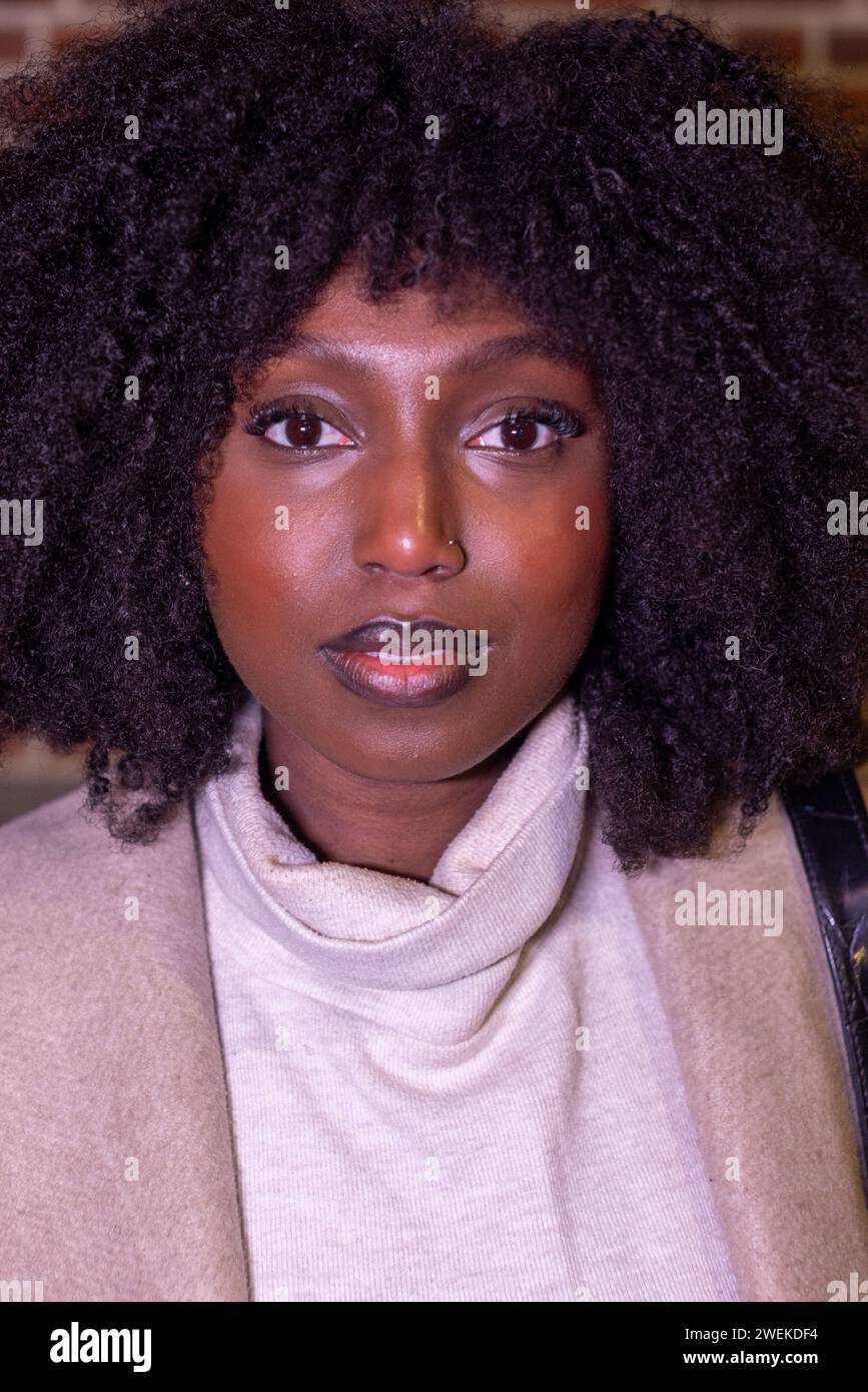 Tasteful makeup hi-res stock photography and images - Alamy