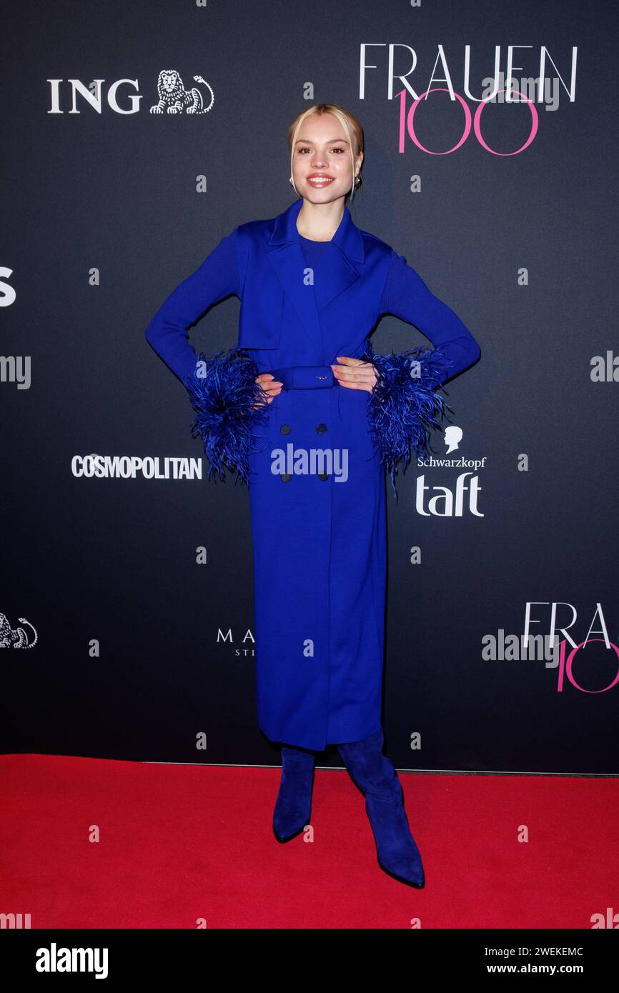 Lea zoe voss hi-res stock photography and images - Alamy