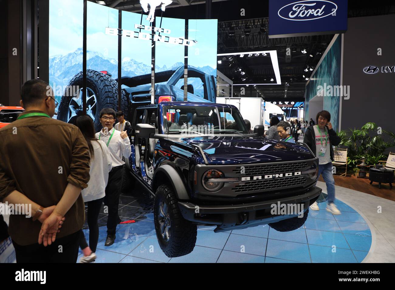 SHANGHAI, CHINA - NOVEMBER 8, 2023 - A Ford Bronco model is displayed ...