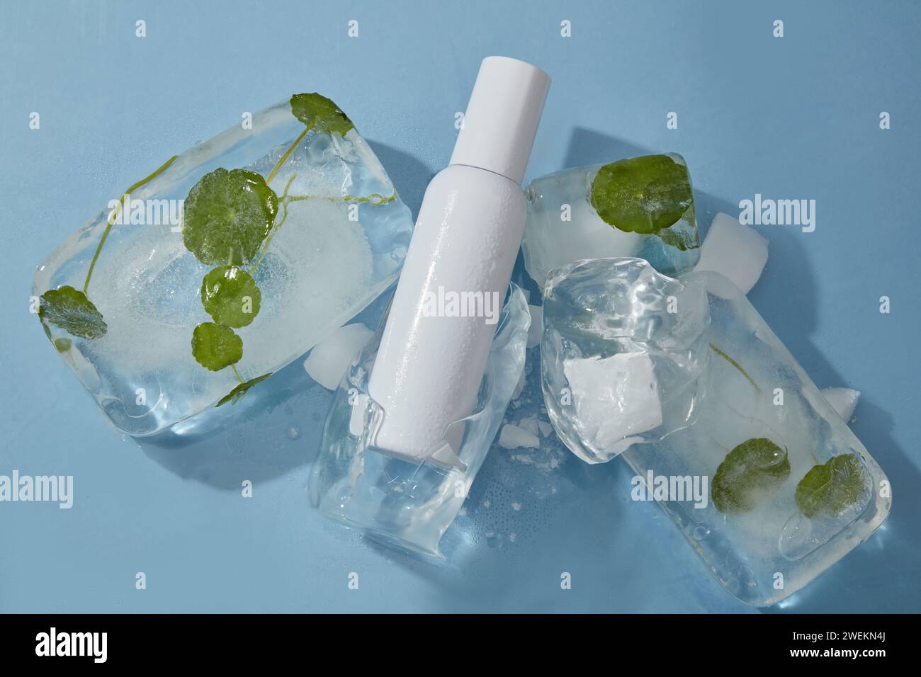 Kola cubes hi-res stock photography and images - Alamy