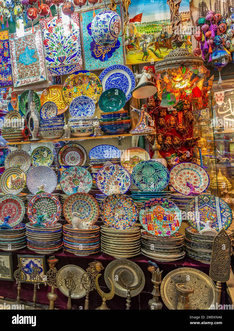 Inside the Grand Bazaar in Istanbul Stock Photo - Alamy