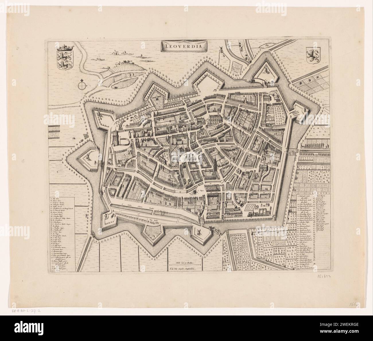 Map of Leeuwarden, c. 1698 - c. 1704 print Map in a nutshell perspective. At the top left the ...