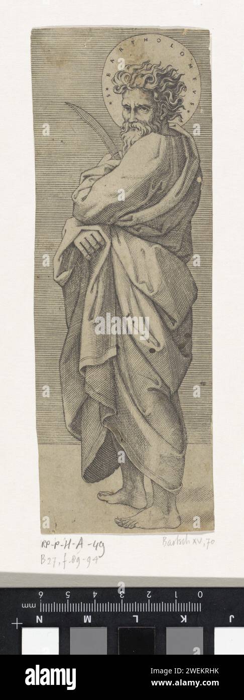 Apostel Bartolomes met mes, Marcantonio Raimondi, after Rafaël, 1517 ...