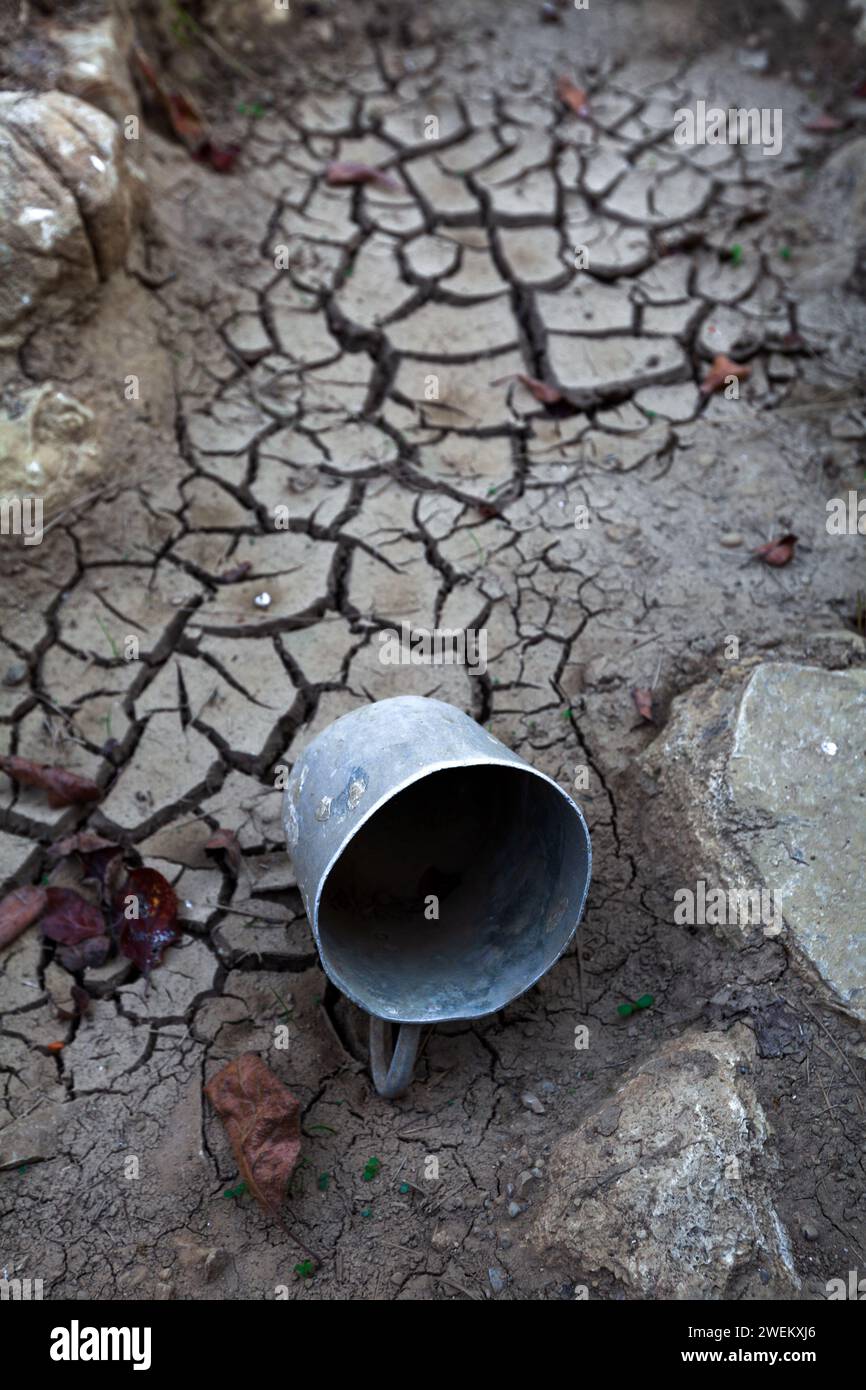 Starvation reservoir hi-res stock photography and images - Alamy