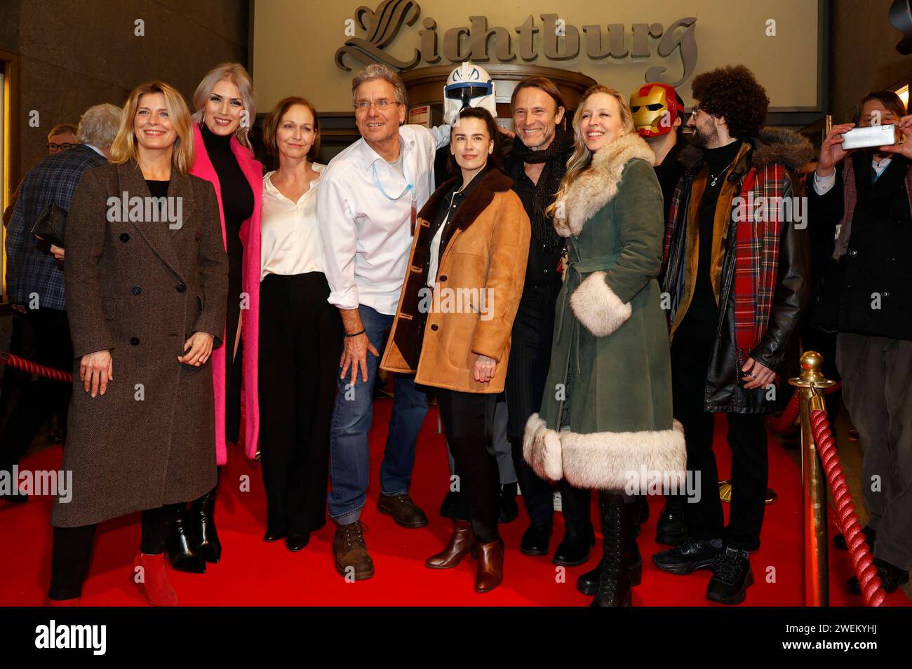 Valerie Niehaus, Hayal Kaya, Beate Maes, Thomas Bohn, Julia-Maria ...