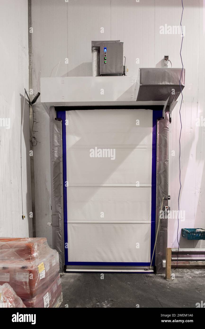 Cold store hi-res stock photography and images - Alamy