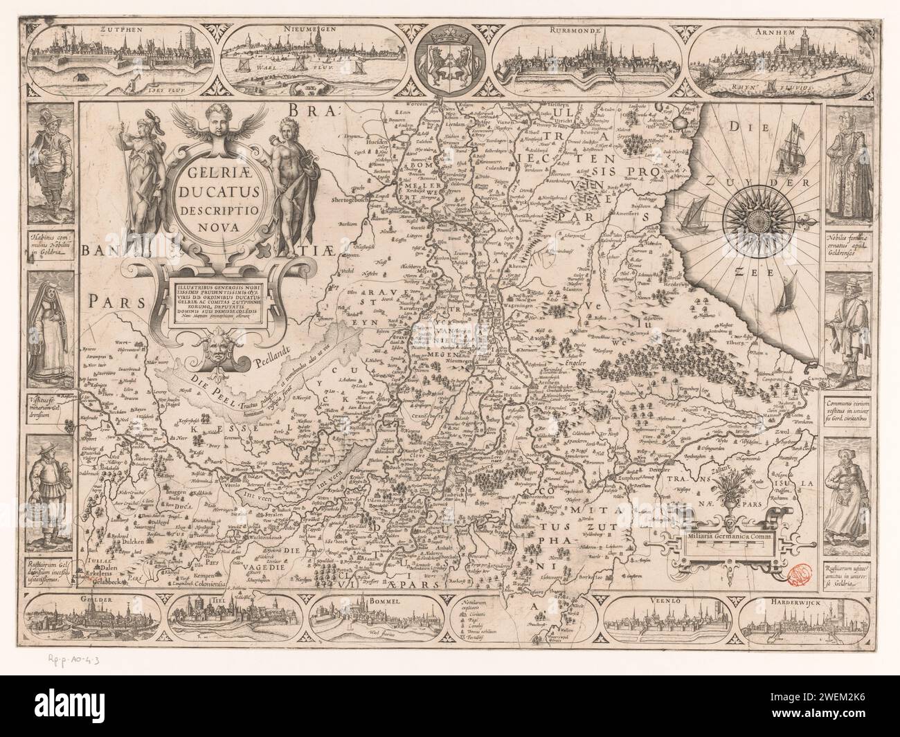 Map costume figures hi-res stock photography and images - Alamy