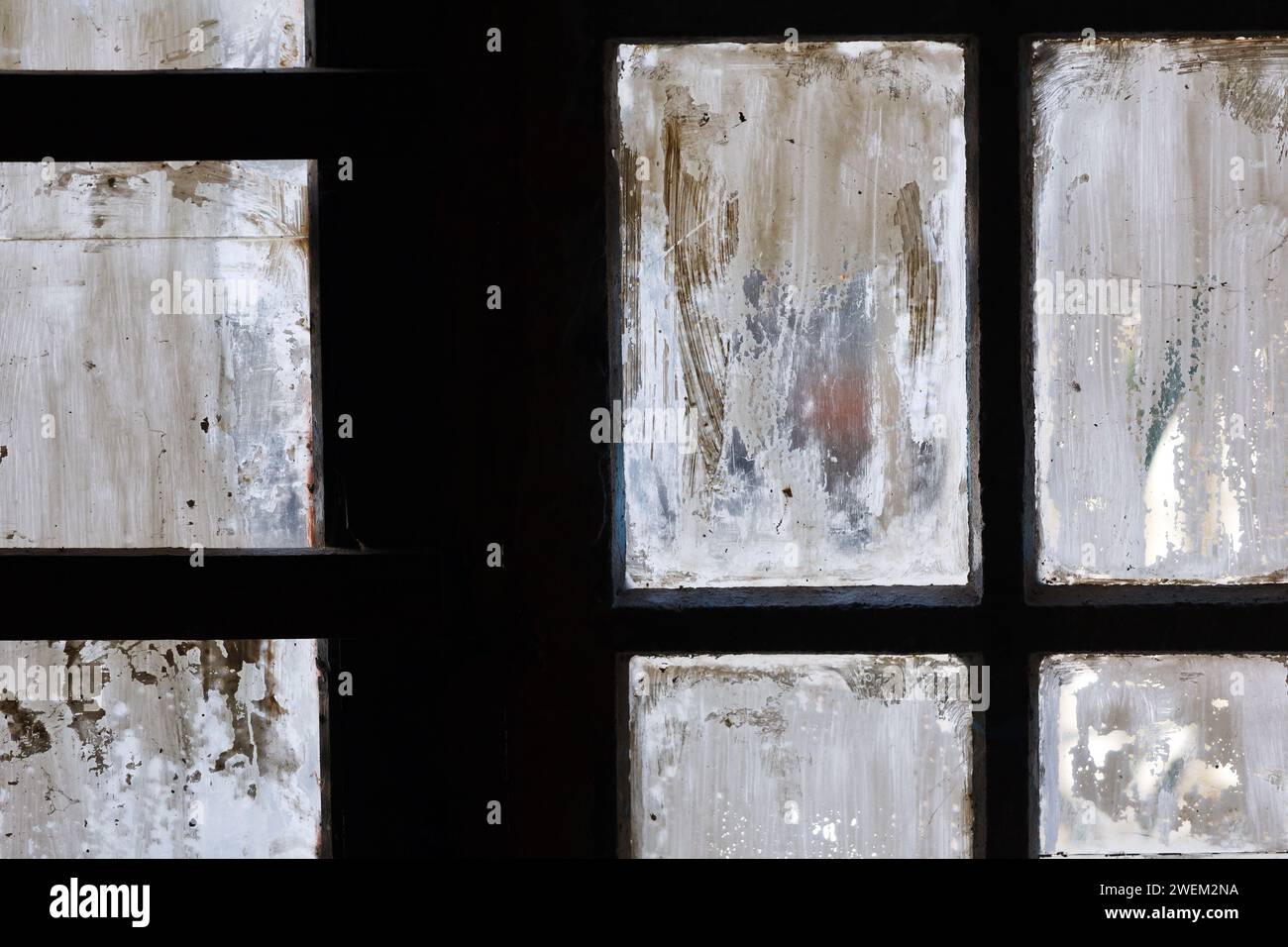 Backlit windows hi-res stock photography and images - Alamy