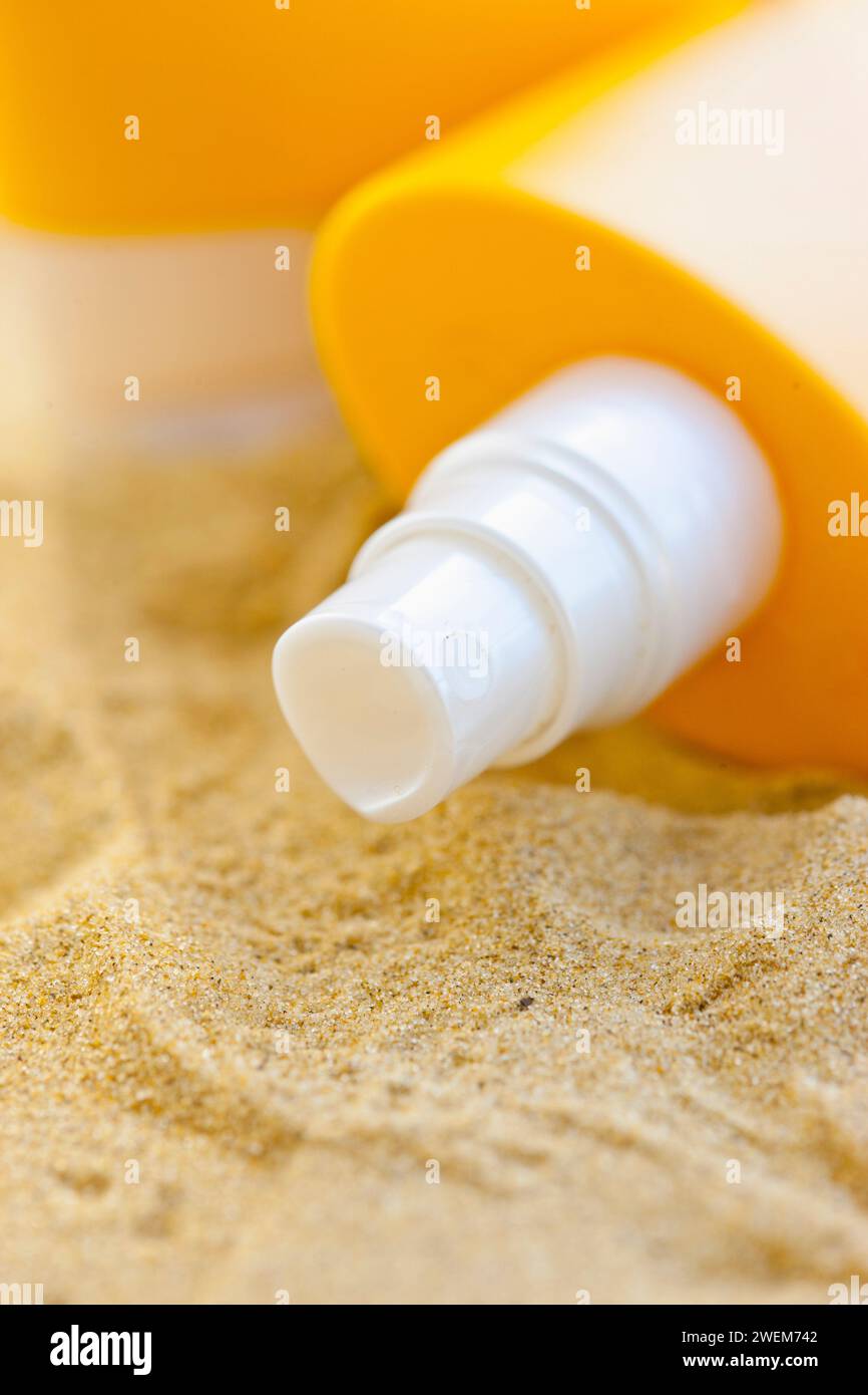 Cropped sunscreen bottle hi-res stock photography and images - Alamy