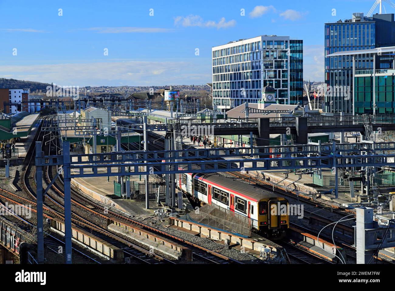 Cardiff central station hi-res stock photography and images - Alamy