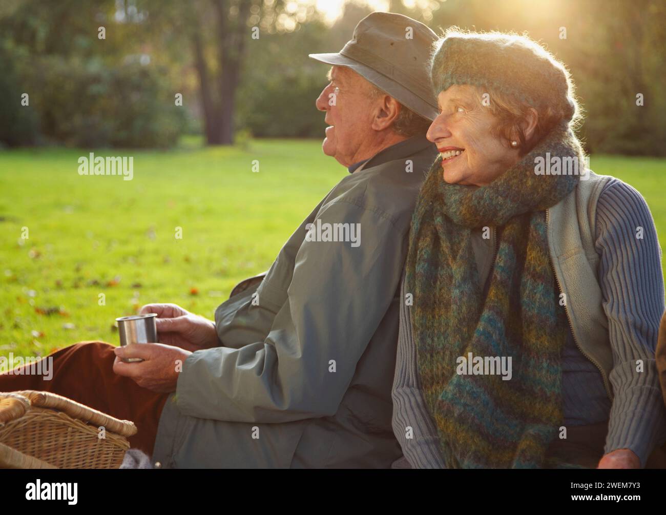 Couple senior romance winter 70s hi-res stock photography and images - Alamy