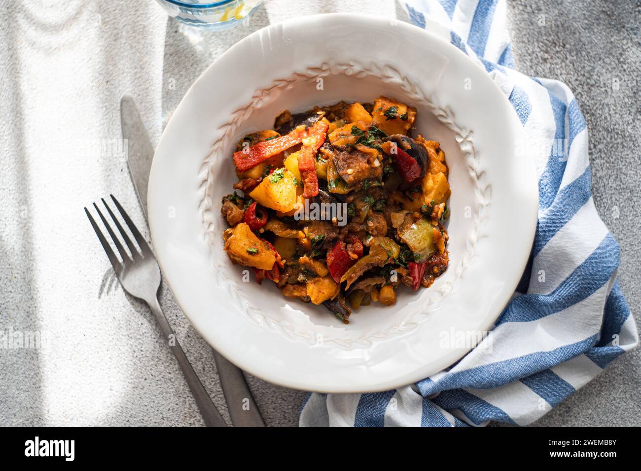 Traditional Georgian vegetable stew known Adjapsandali Stock Photo - Alamy