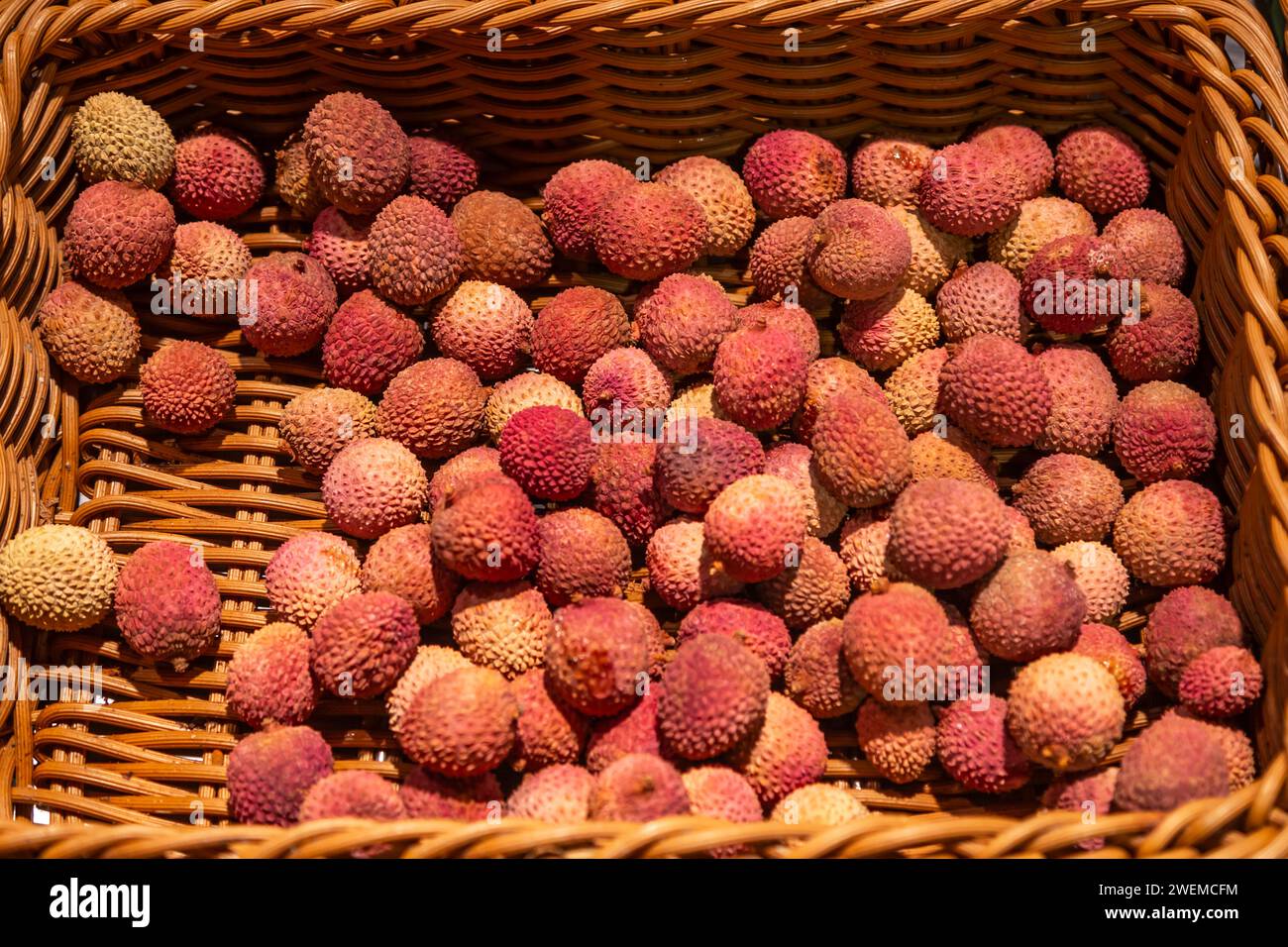 Supermarket lychee hi-res stock photography and images - Alamy